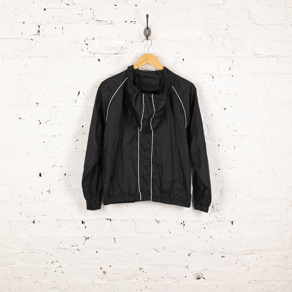 Fila 90s Shell Windbreaker Jacket - Black - S – Headlock