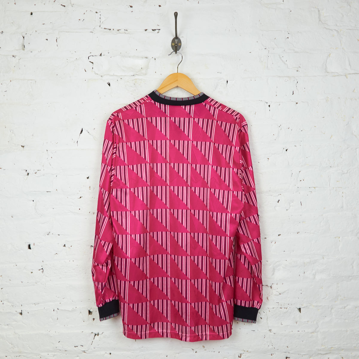 Umbro 90s Pattern Template Football Shirt - Pink - XL – Headlock
