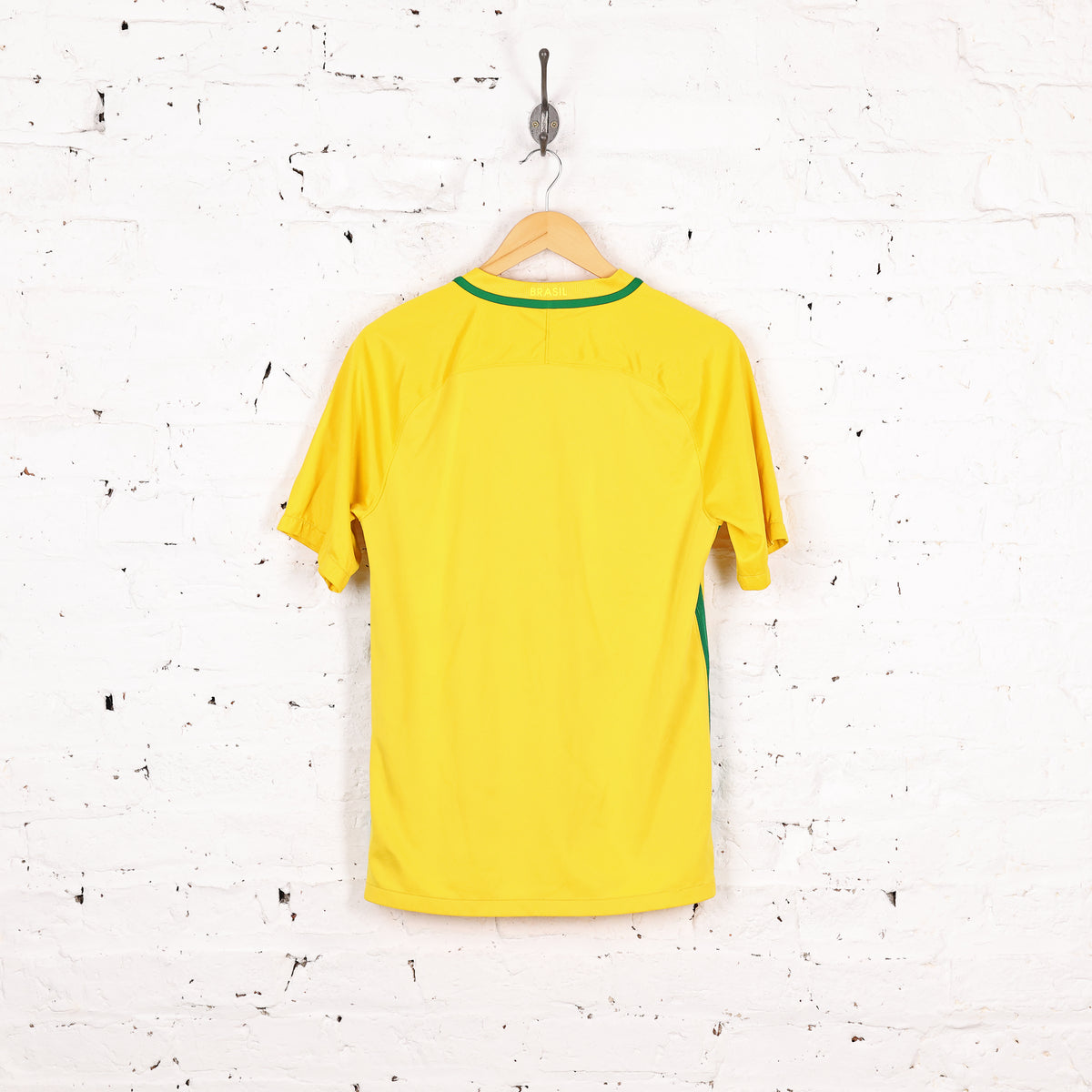 Brazil 2016 Home Nike Football Shirt - Yellow - M – Headlock